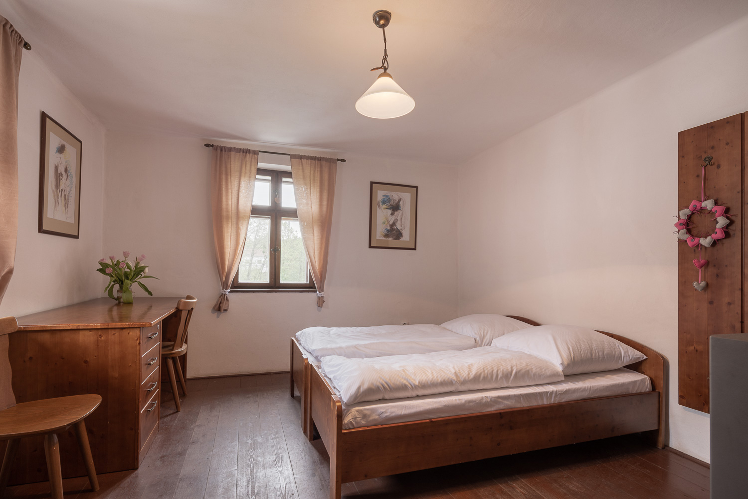 Accommodation Mendel native house